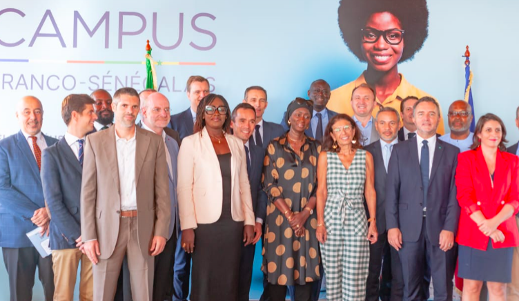 Signature d’un accord partenarial entre le Campus Franco-Sénégalais et ...