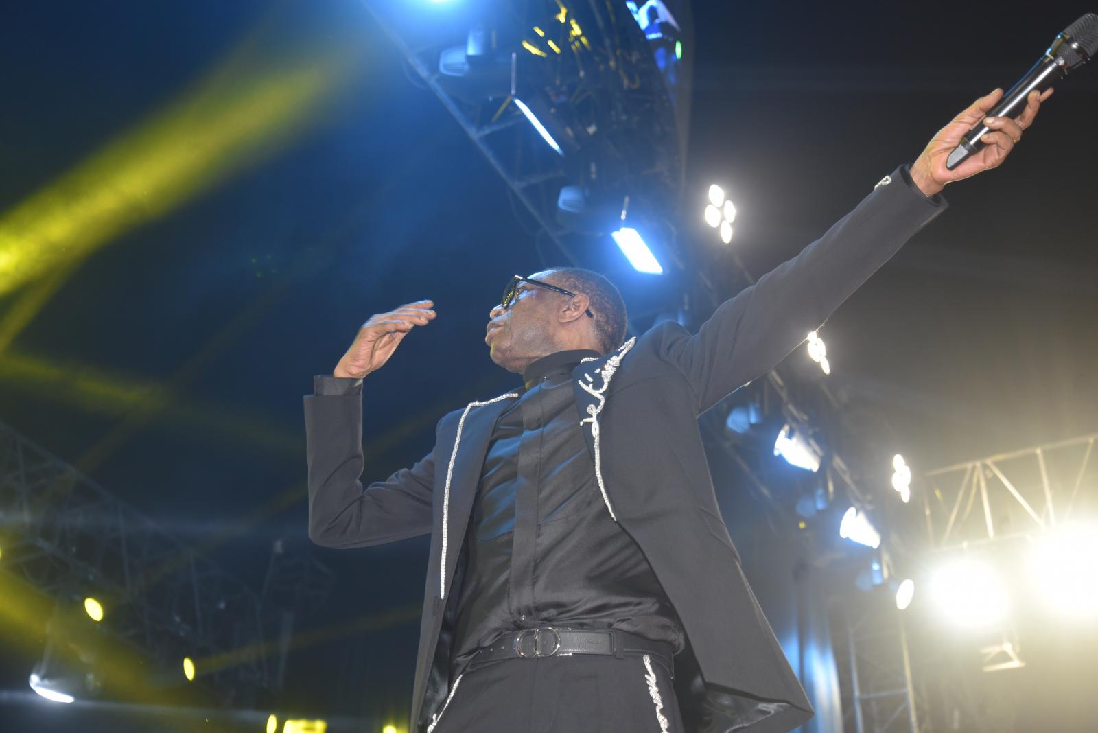 DIRECT - Suivez en EXCLUSIVITÉ le Grand bal de Youssou NDOUR (4 janvier ...